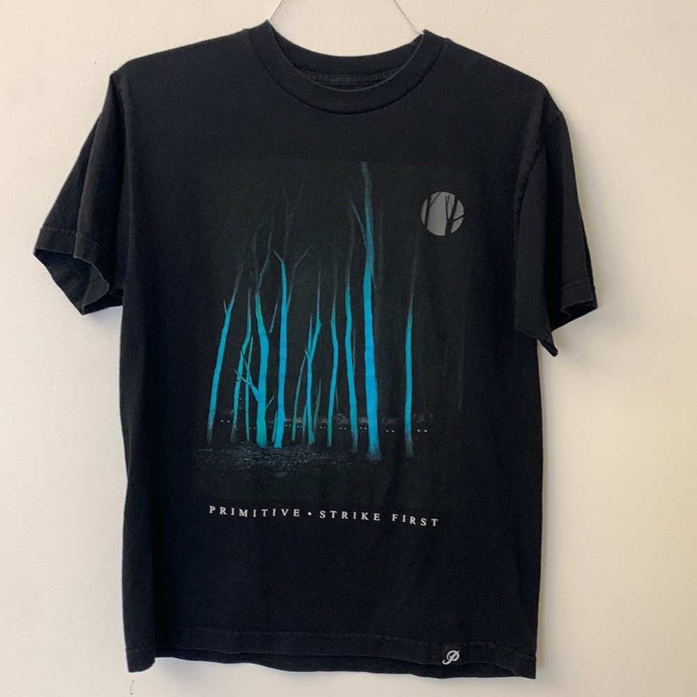 Vintage Primitive Strike First Wolf Pack Black Tee Sh… - Gem